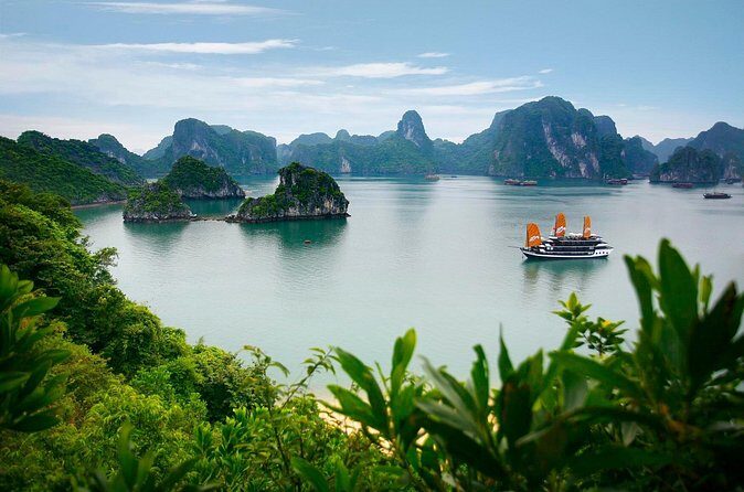 Halong Bay Luxury Cruise one day Tours - The Practical Details
