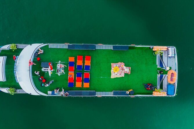 Halong bay Luxury Cruise Trip: Titop Island, Amazing Cave & Kayak - An In-Depth Look at the Halong Bay Luxury Cruise Tour