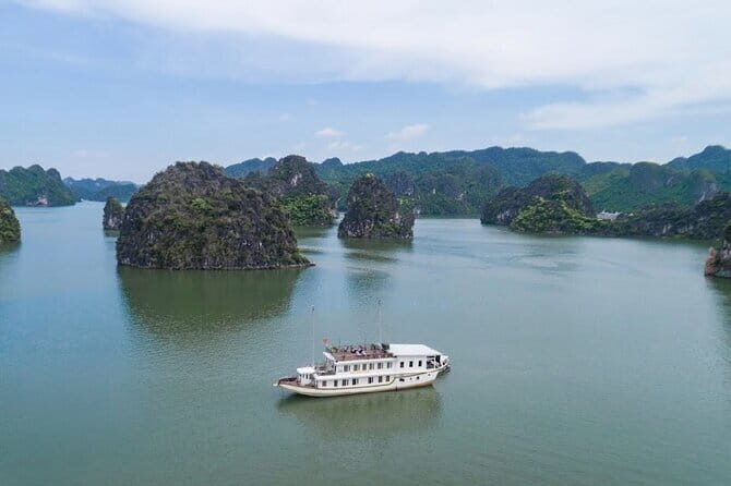 Halong Bay Majesty 2 Day Amanda Legend Cruise - Introduction