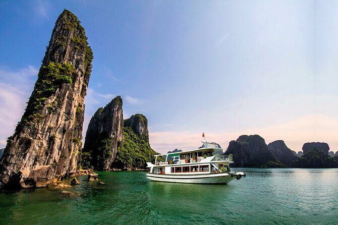 Halong Deluxe Day Tour with Small Group on Boat from Hanoi - Key Points