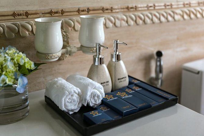 HaLong - LanHa Bay 2 Nights On The 1st Deck with La Pandora Cruises - Who Should Consider This Tour?