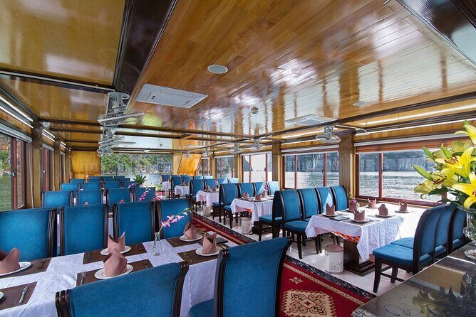 Halong Wonder Bay Cruise 1 Day Tour from Hanoi with Limo Transfer - Who Should Consider This Tour?