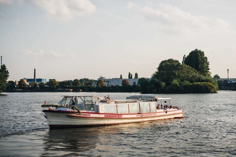 Hamburg: 1-Hour Harbor Cruise - FAQ