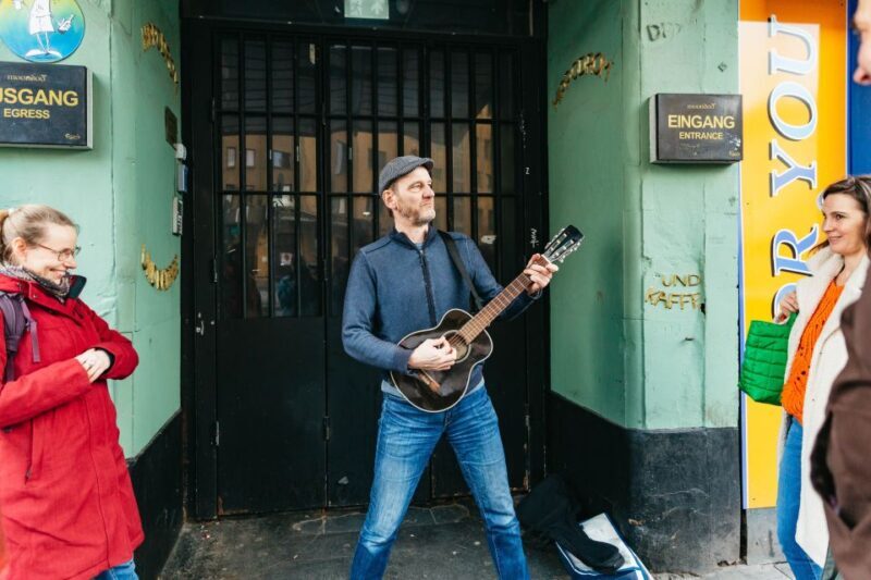 Hamburg: 2.5-Hour Beatles Music Tour - Practical Tips for Participants