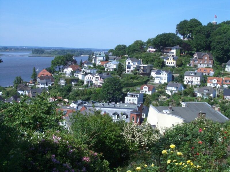 Hamburg: 2-Hour Blankenese Walking Tour - Key Points