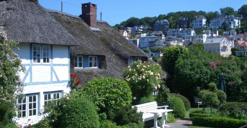 Hamburg: 2-Hour Blankenese Walking Tour - Exploring Hamburg’s Coveted Neighborhood