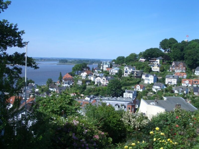 Hamburg: 2-Hour Blankenese Walking Tour - Authentic Stories and Local Lore