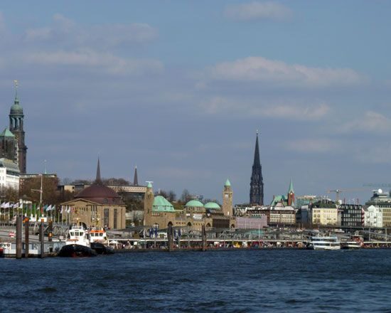 Hamburg: 2-Hour Tour Along the Elbe - Who Will Love This Tour?