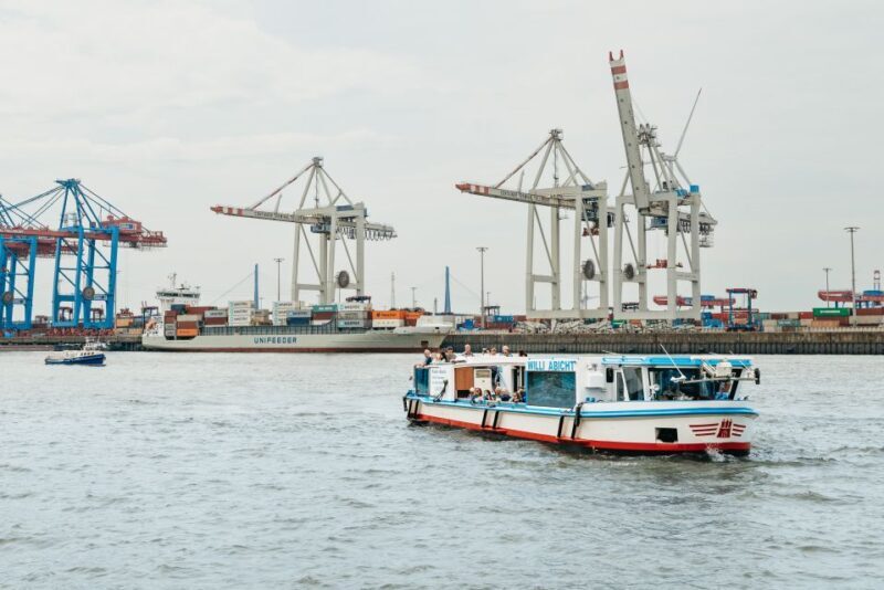 Hamburg: 2-Hour XXL Port of Hamburg Cruise Tour - Key Points