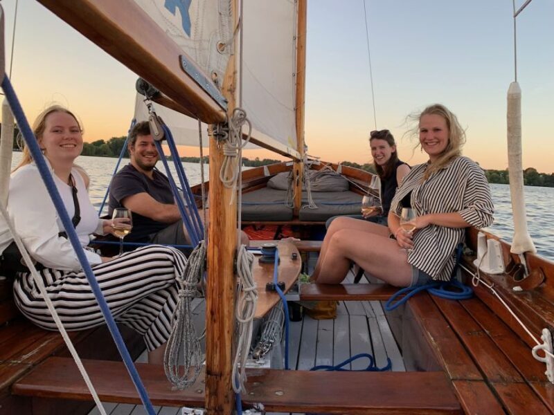Hamburg: Alster River Sailboat Tour with Sundowner - Authentic Feedback from Travelers