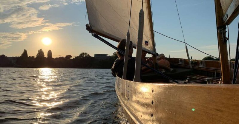 Hamburg: Alster River Sailboat Tour with Sundowner - FAQs