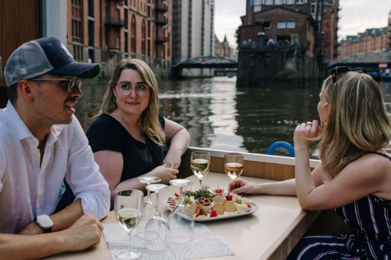 Hamburg: Cheese & Wine Cruise - A Closer Look at the Hamburg Cheese & Wine Cruise