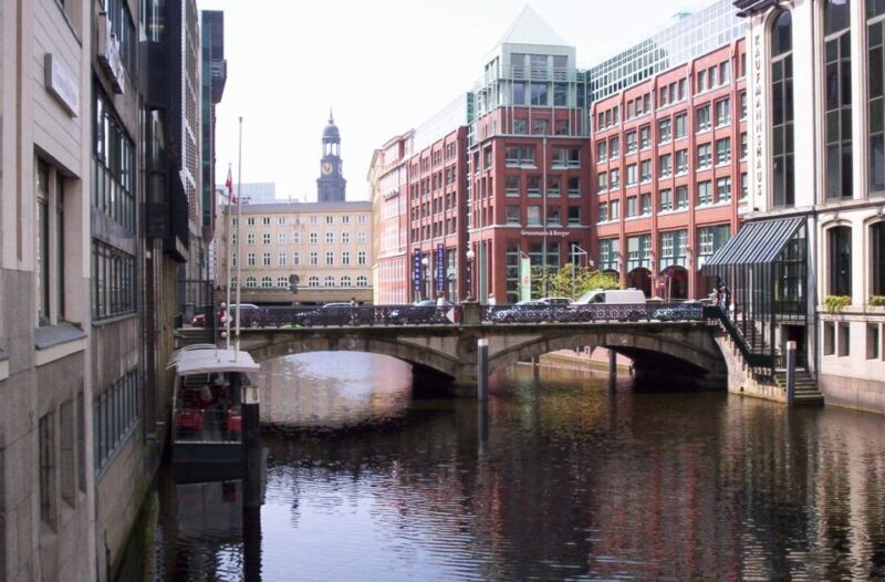 Hamburg: City Tour by Bike with Elbphilharmonie - A Practical Introduction to the Hamburg Bike Tour