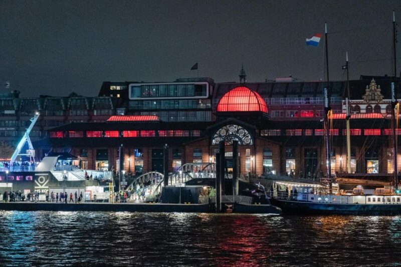 Hamburg Combi: 1,5h Evening Cruise & 2h Reeperbahn Tour - Practical Tips for Travelers