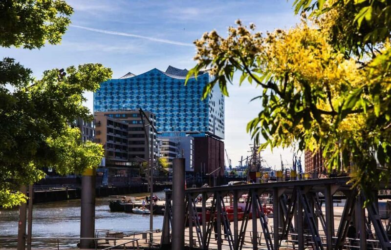 Hamburg: Discovery Tour - Westfieldcenter to Elbphilharmonie - An Engaging Introduction to Hamburg’s Unique Charm