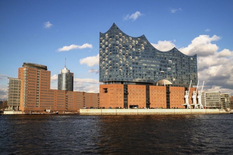 Hamburg: Elbe Riverside Private Guided Walking Tour - Who Should Consider This Tour?