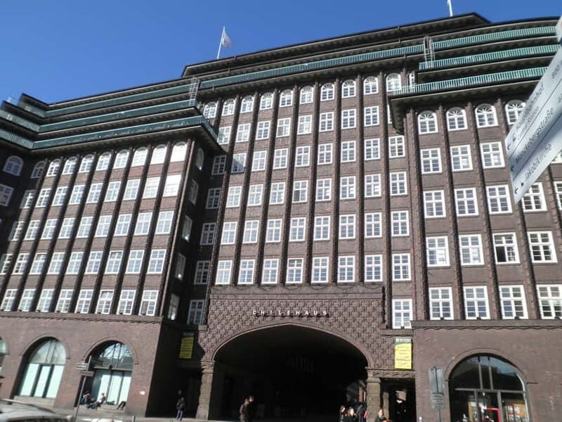 Hamburg: Exclusive Tour by Limousine with Chauffeur - Why This Tour Stands Out