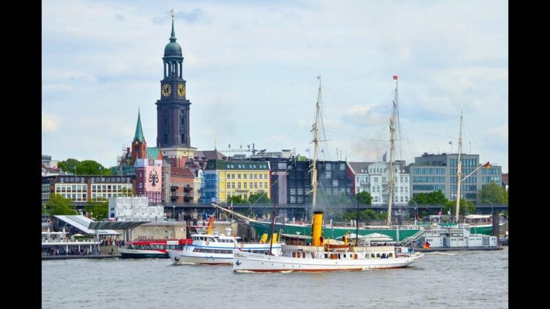 Hamburg Green Ring I 3-day e-bike tour - Day 2: Exploring Hamburg’s Waterways and Culture