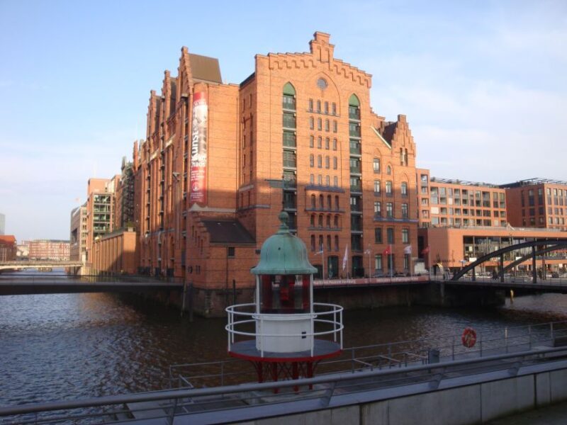 Hamburg Harbor: 3.5-Hour Guided Tour by Bike - Dive into Hamburg’s Harbor with a Bike