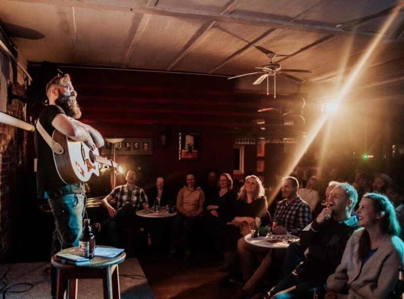 Hamburg: Moin Comedy Club Stand Up Comedy Live Show Ticket - The Line-Up and Comedy Style