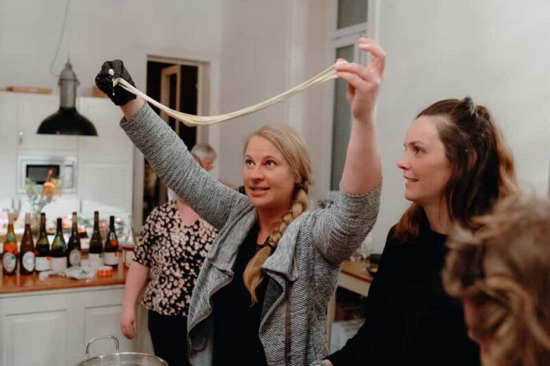 Hamburg: Mozzarella course with accompanying wines - Analyzing the Value: Is It Worth the Price?