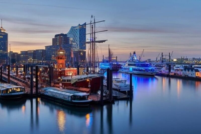 Hamburg : Must-See Walking Tour With A Guide - Key Points