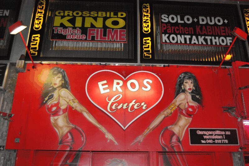 Hamburg: Private 1.5-Hour Walking Tour of St. Pauli - What Makes This Tour Special?