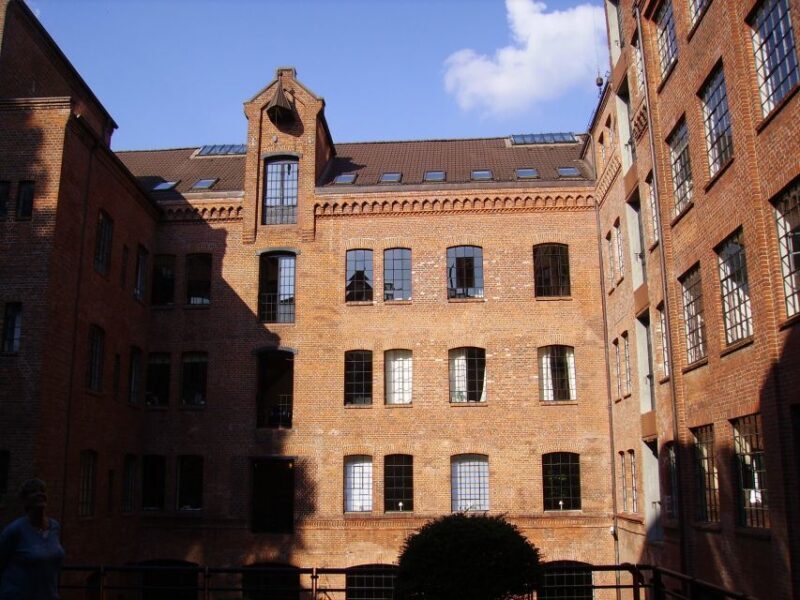 Hamburg: Private Tour - Schanzenviertel & Karolinenviertel - Who Will Love This Tour?