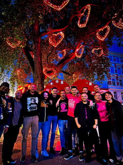 Hamburg: Pubcrawl & Nightlife Tour auf St.Pauli - What To Expect from Hamburg’s Reeperbahn Pubcrawl