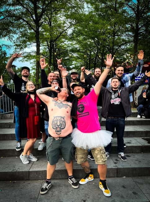 Hamburg: Pubcrawl & Nightlife Tour auf St.Pauli - Authentic Reviews & What Travelers Say