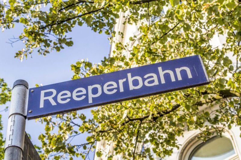 Hamburg: Reeperbahn Quickie, The Short & Sexy St. Pauli Tour - How It Balances Price and Value
