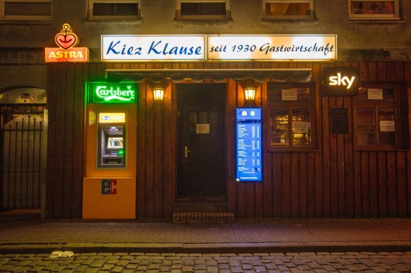Hamburg: Reeperbahn Quickie, The Short & Sexy St. Pauli Tour - Who Should Consider This Tour?