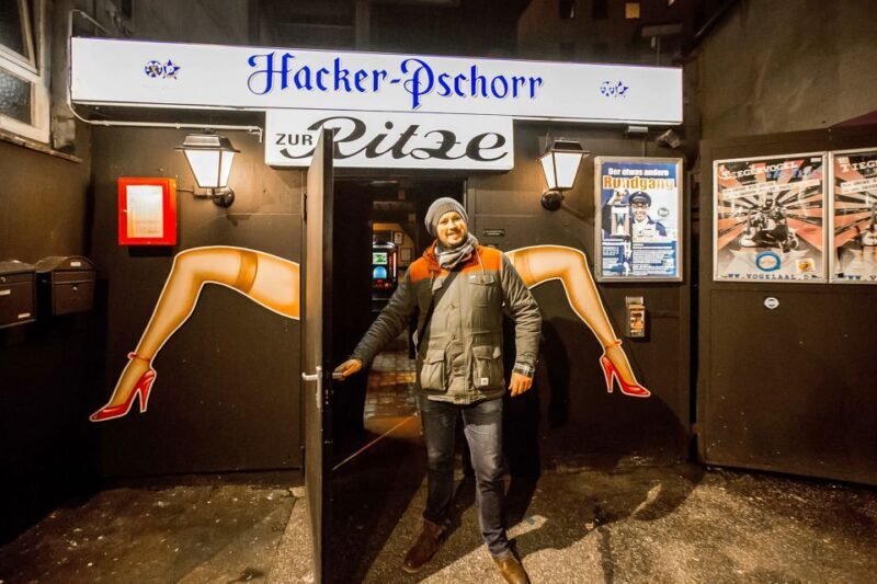 Hamburg: Sex and Crime in St. Pauli Tour for Ages 18+ - Practical Aspects: Timing, Group Size, and Accessibility