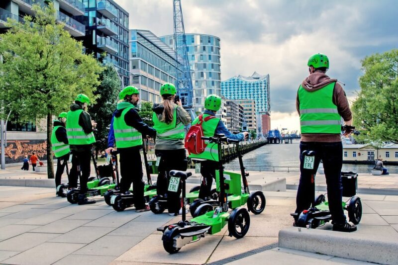 Hamburg: Sightseeing Tour with 'Scuddy' - 2h - Key Points