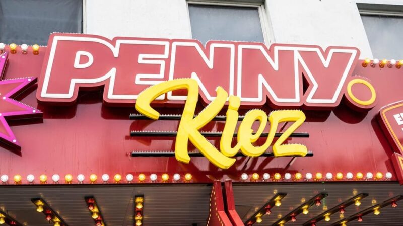 Hamburg: Sin & Sex Guided Tour of Reeperbahn - An Honest Look at the Hamburg Reeperbahn Night Tour