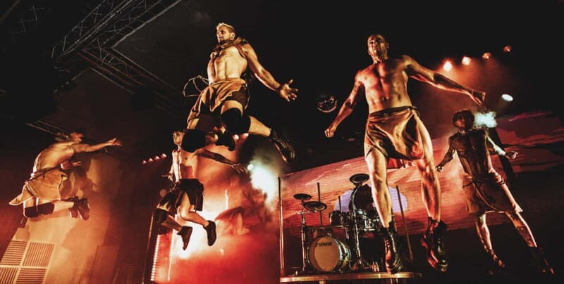 Hamburg: SIXX PAXX Men´s Perfoming Arts Show - Key Points