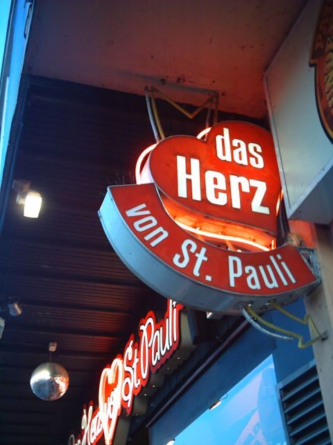 Hamburg: St. Pauli 1.5-Hour Tour - What Past Travelers Say