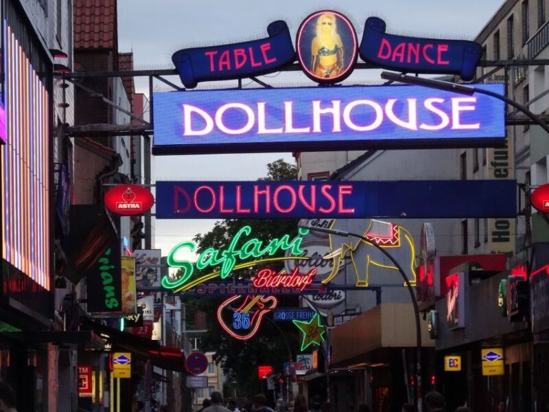 Hamburg: St. Pauli (18+) Private Guided Walking Tour - The Beatles and Boxing: Cultural Corners of the Neighborhood