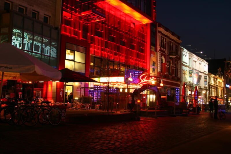 Hamburg St. Pauli - guided walk for school groups - Pricing and Value