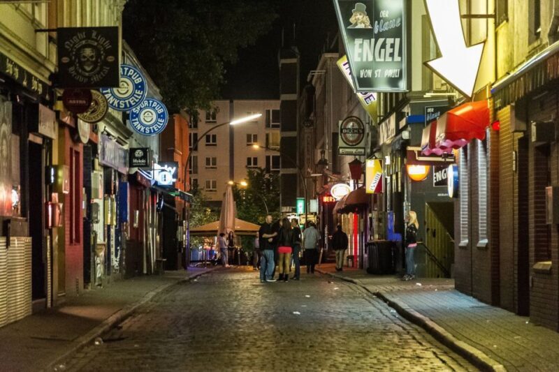 Hamburg: St. Pauli Highlights Guided Tour with Beer for 18+ - A Closer Look at the Hamburg St. Pauli Tour