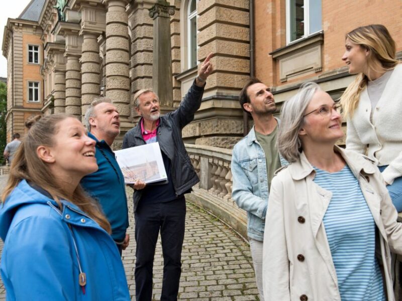 Hamburg: St. Pauli Historical Walking Tour with GEO Epoche - Key Points