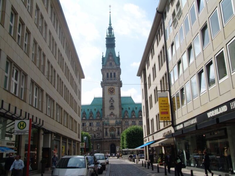 Hamburg: Walking Tour for School Groups - Exploring Hamburg: A Practical, Family-Friendly Approach