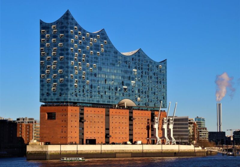Hamburg: Walking Tour for School Groups - Hamburg’s Altstadt: The Historic Heart of the City