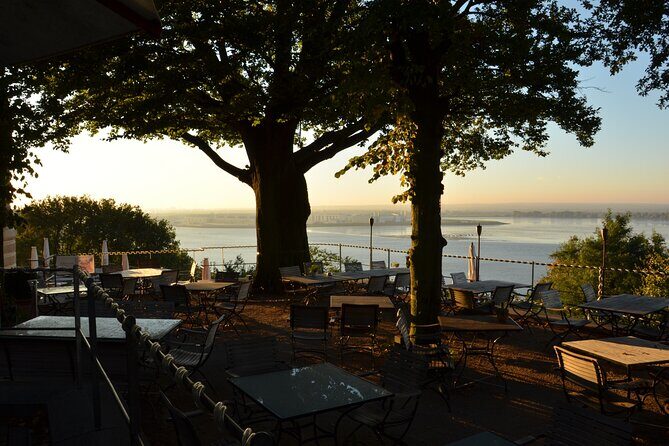 Hamburg West - With Blankenese - Driverguide Tour - FAQ