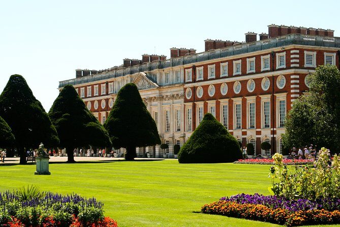 Hampton Court Palace & Garden Maze, Private Tour Admission with Audio Guides - The Sum Up