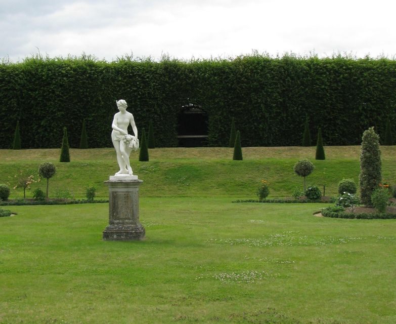 Hampton Court Palace Private Tour with Fast Track Pass - FAQ