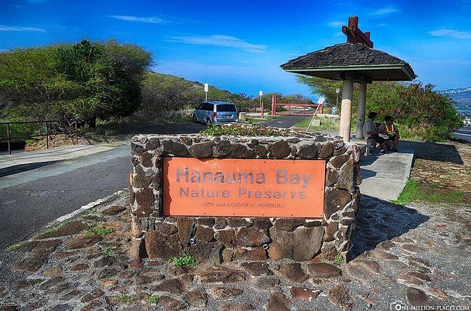 Hanauma Bay Experience with Admission Ticket and Equipment - Who Should Book This Tour?