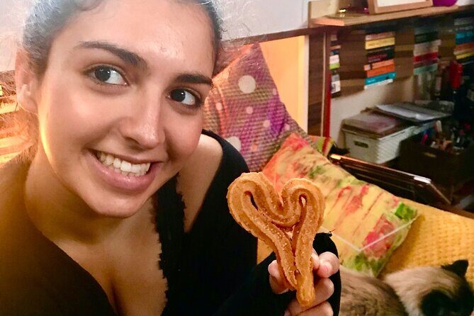 Hands-On Churros & Chocolate Class on a London Houseboat - Key Points