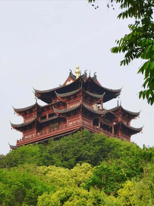 Hangzhou City Walk Tour: West Lake, Old City, Hiking, Garden - Breaking Down the Itinerary: What You’ll Actually Do