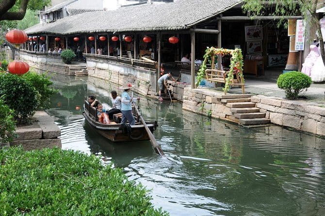 Hangzhou Private Day Trip from Suzhou by Bullet Train with Drop-off Options - West Lake: The Soul of Hangzhou